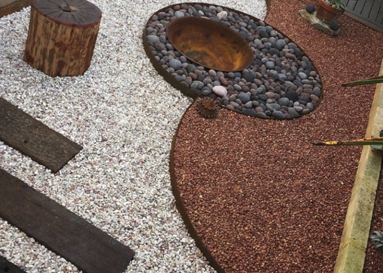 StraightCurve Rigid | Premium Garden Edging Solutions